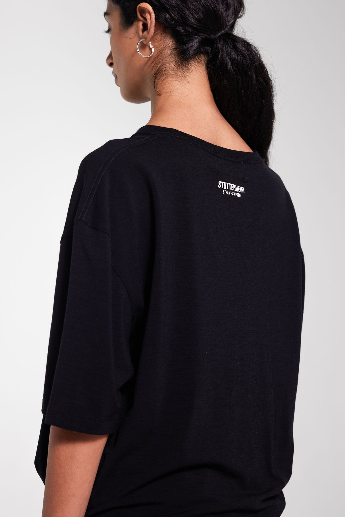 Biisk Tee Black | STUTTERHEIM US