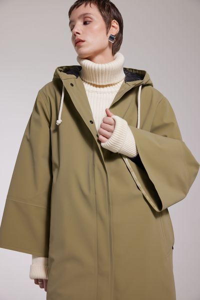 Lubban Winter Matte Raincoat Aloe | STUTTERHEIM US