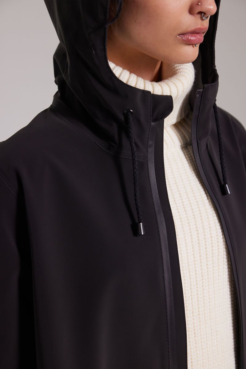 Mosebacke Lightweight Matte Zip Raincoat Black | STUTTERHEIM US