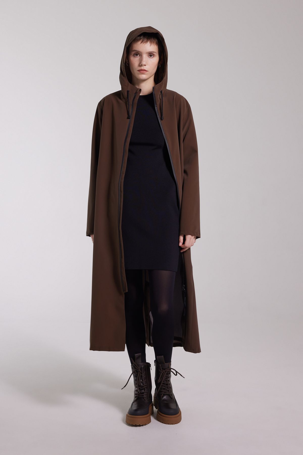 Mosebacke Long Lightweight Matte Zip Raincoat Dark Brown | STUTTERHEIM US